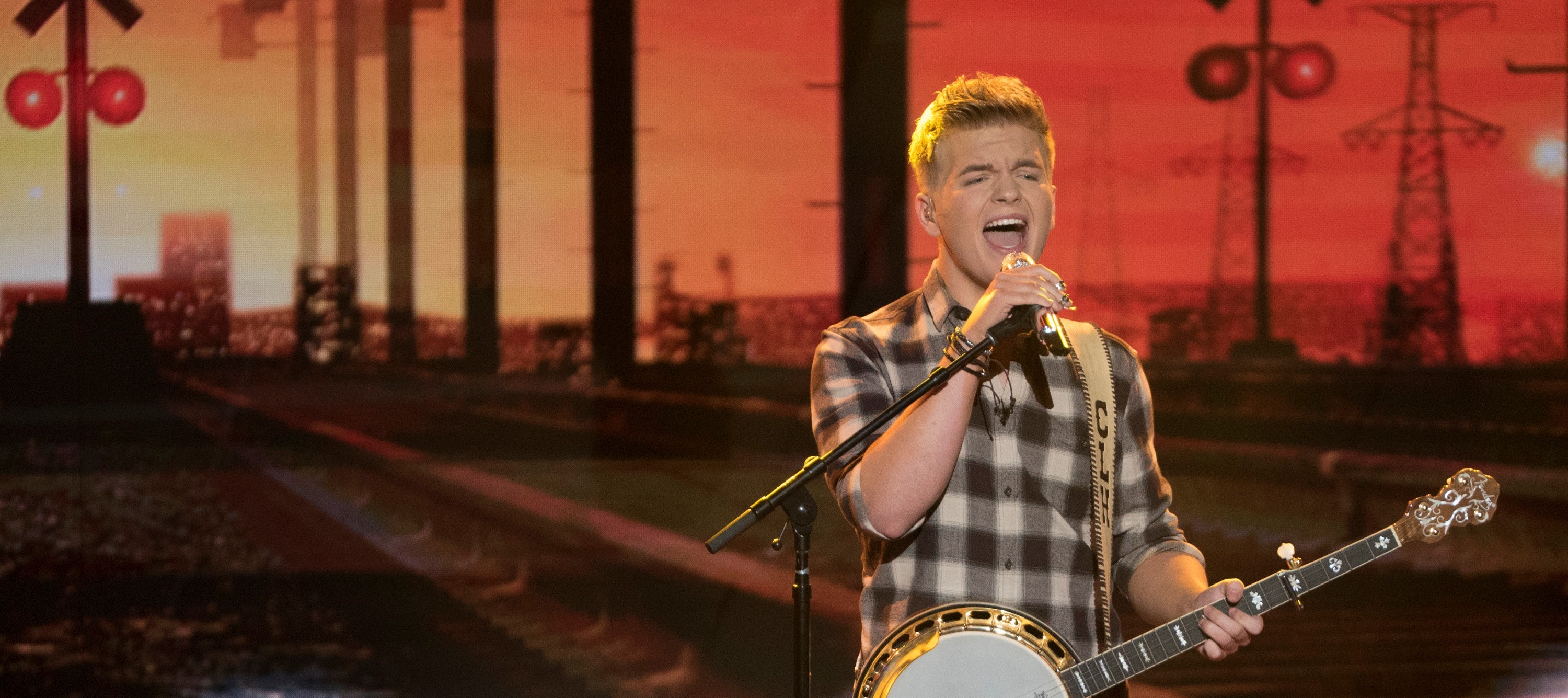 Enjoying The Ride: An Interview With American Idol's Caleb Lee ...